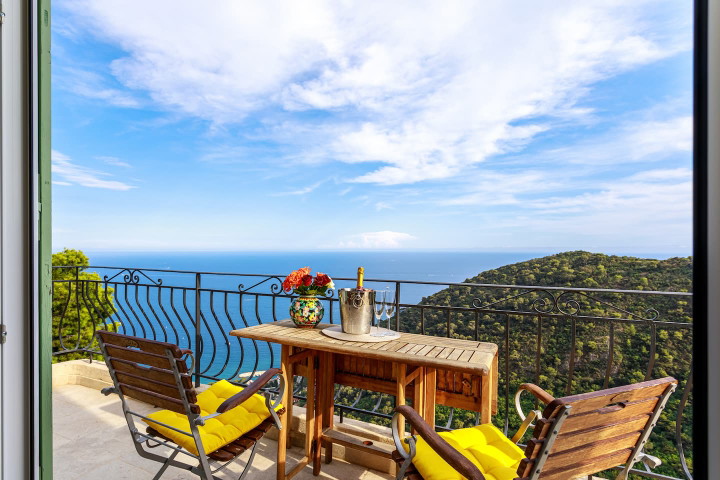 Sea View Apartment + Private Secure Parking 3 - Èze