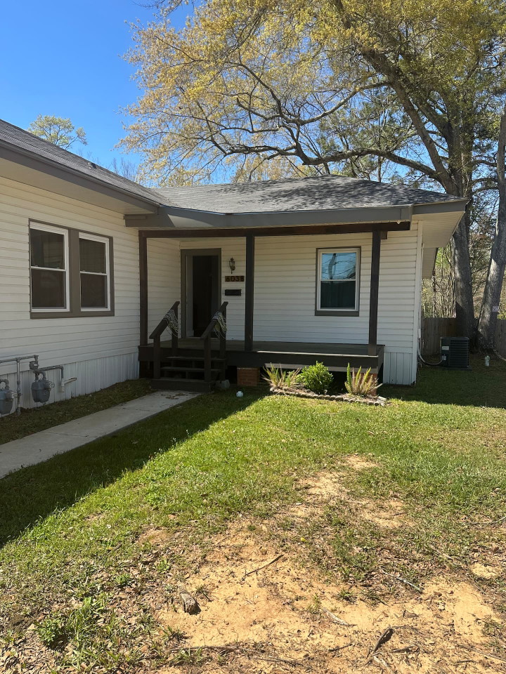 Cozy Downtown Pineville Duplex | Main St Cottage 2 - Alexandria, LA