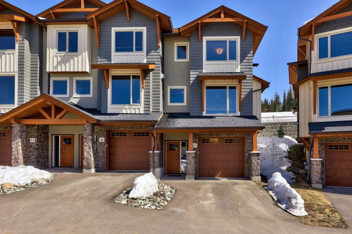 Champagne Powder Retreat - Sun Peaks Resort, BC