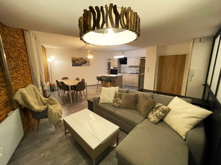 Small Modern Wood - In Voiron - Voiron