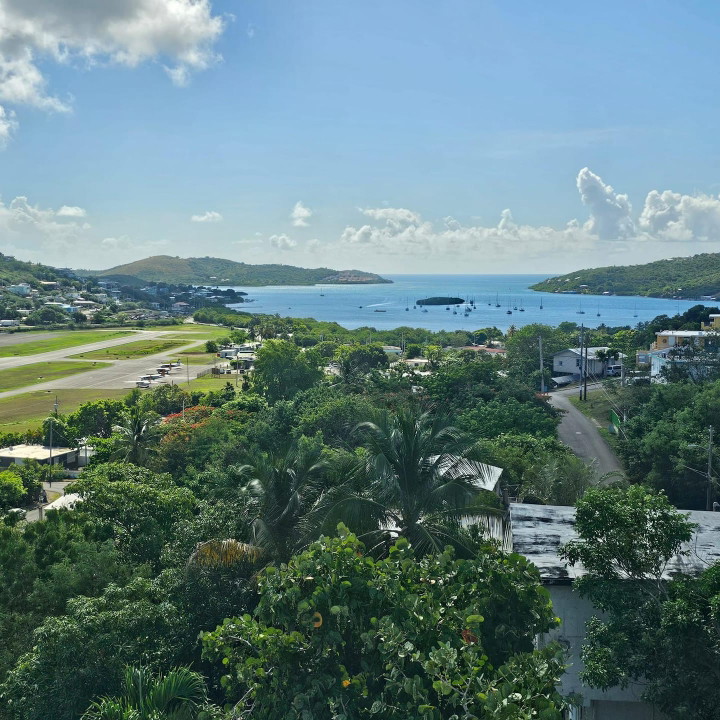 Casa Alisio | Sunrise Bay Views + Breeze - Culebra