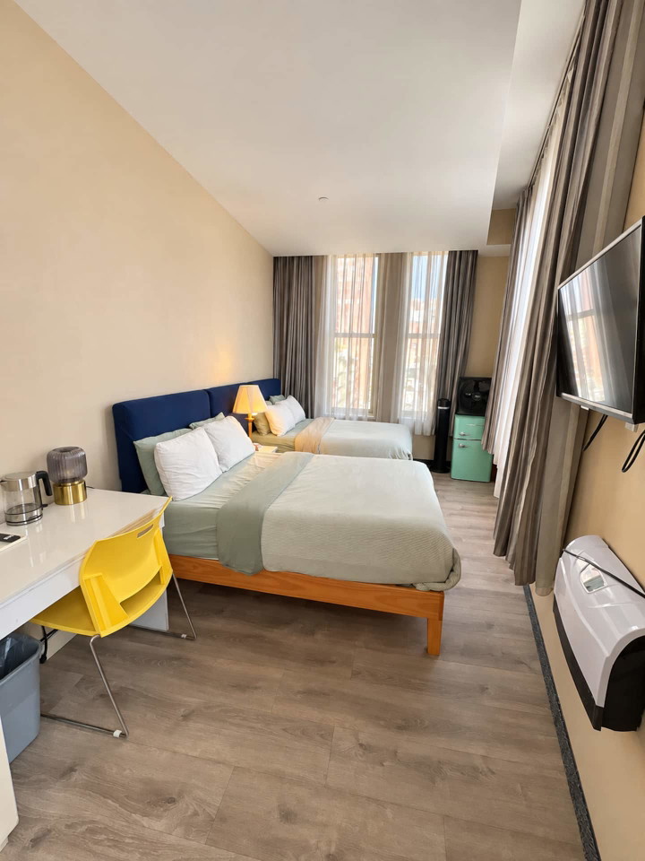 Soho View Premier Corner Room In Hotel Comfort - Queens, NY