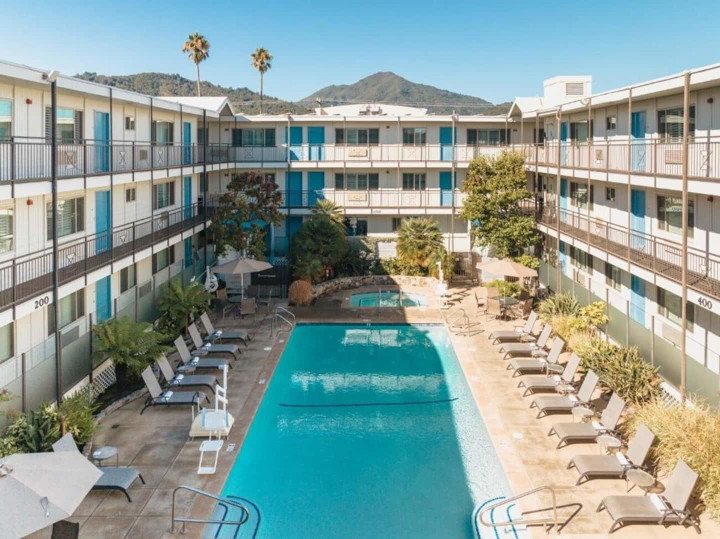 Spacious Couple's Suite | Kitchen | Pool | Parking - San Rafael, CA