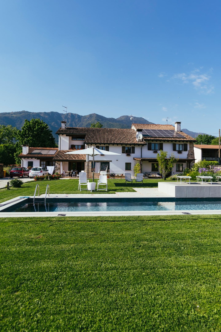 Swimming Pool, Garden And Relaxation: Paraglider's House B&b - Bassano del Grappa