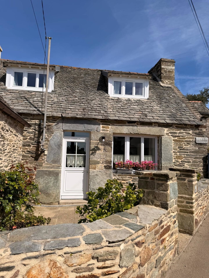 Authentic Charming House  5 People, Close To The Beach - Locquirec