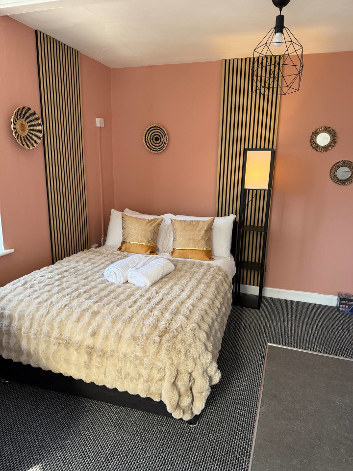 Crown House A Studio Apartment - Birmingham