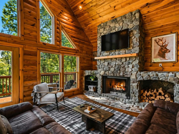 Views For Days | Log Retreat Hot Tub Theater Sauna - Massanutten, VA