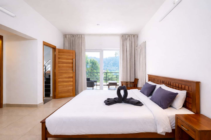 Sun Bright Inn Ooty 3bhk Hill View Kitchen -