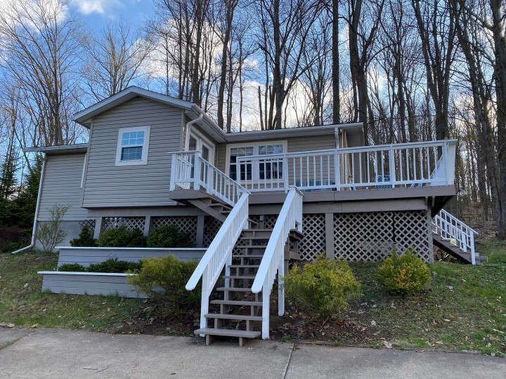 Cozy Cottage Within Walking Distance To The Beach - Treasure Lake, PA