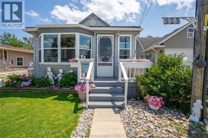The Bayview House - Ontario