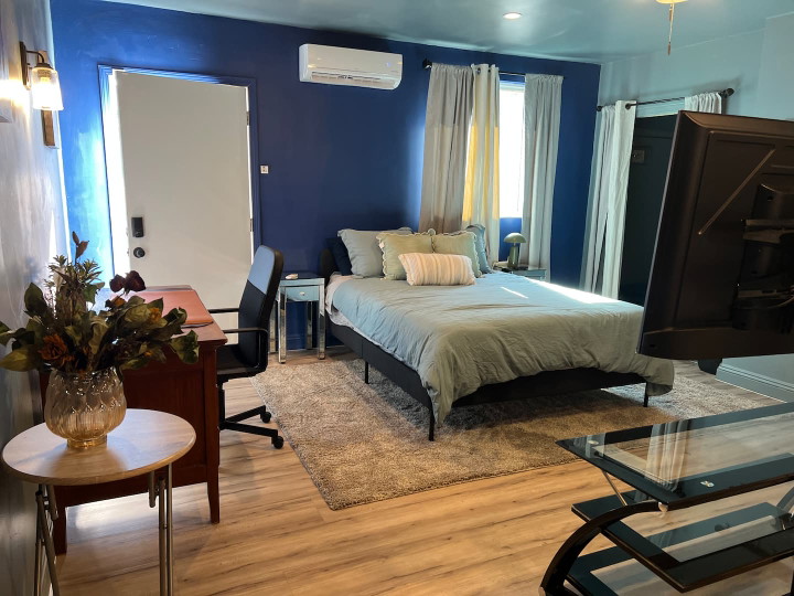 Cozy Studio Suite - Lynwood, CA