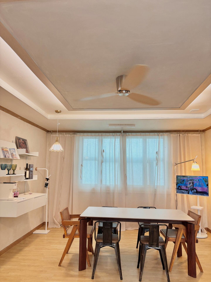 Spacious And Beautiful Interior - Daegu