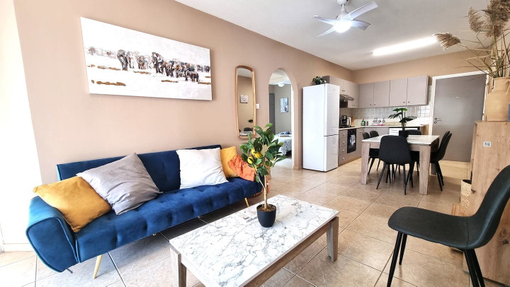 5-min Walk To Beach Perfect Seaside Escape - Larnaca