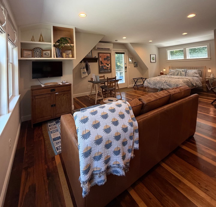 Sauna, Private Beach,3 Miles To Woods Hole&main St - Woods Hole, MA