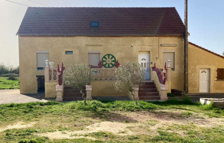 Grande Maison De Campagne Avec Terrasse - Saint-Pourçain-sur-Sioule