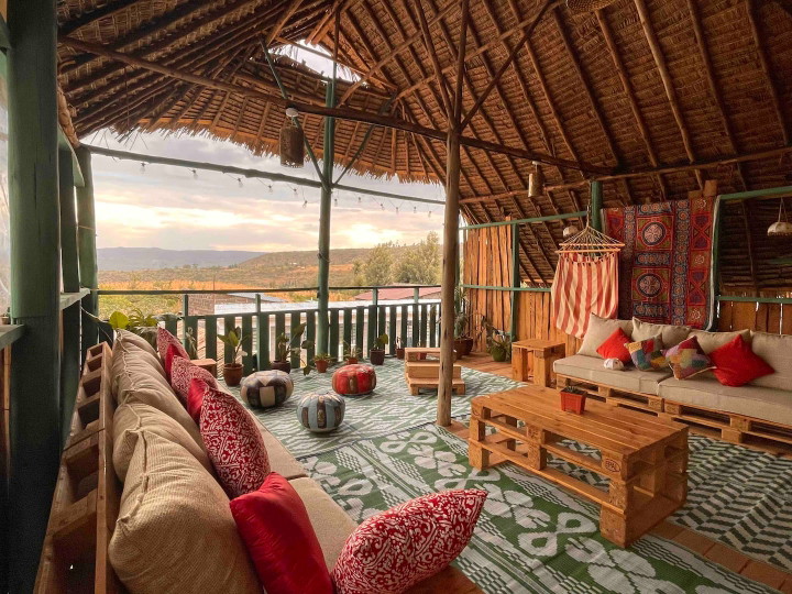 Escapade De Groupe à Nakuru, Au Bord Du Cratère - Kenya