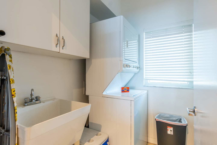 Quiet Marine Condo With Breathtaking Views Of The Bay | Wifi + Parking - Aventura, FL