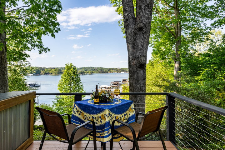 Lake Front Retreat & Water Sports - Hickory, NC