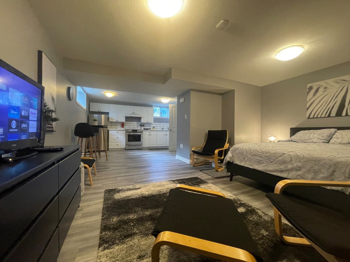 Charming & Cozy | Feel At Home While You Travel - Canada