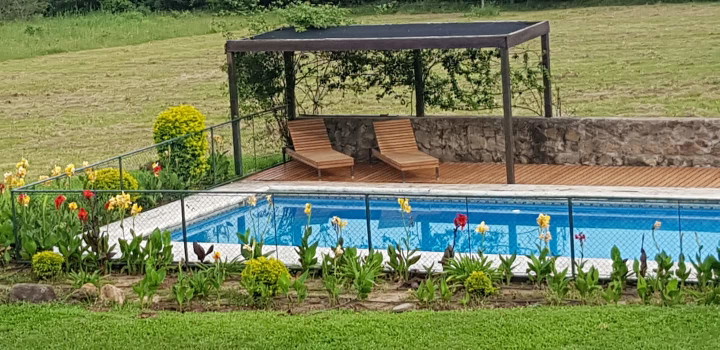 Estancia Para 12 A 18 Huéspedes. Pileta Y Juegos - Argentina