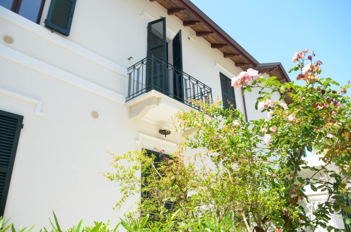 V - Trilo - Appartement Dans Une Villa - Riccione