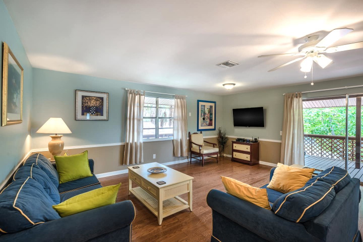 Best Location 2 -Close To Everything And The Beach - Largo, FL