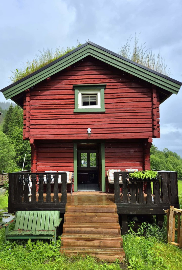 Mini House On Horse Farm, E6 South Of Trondheim - Norway
