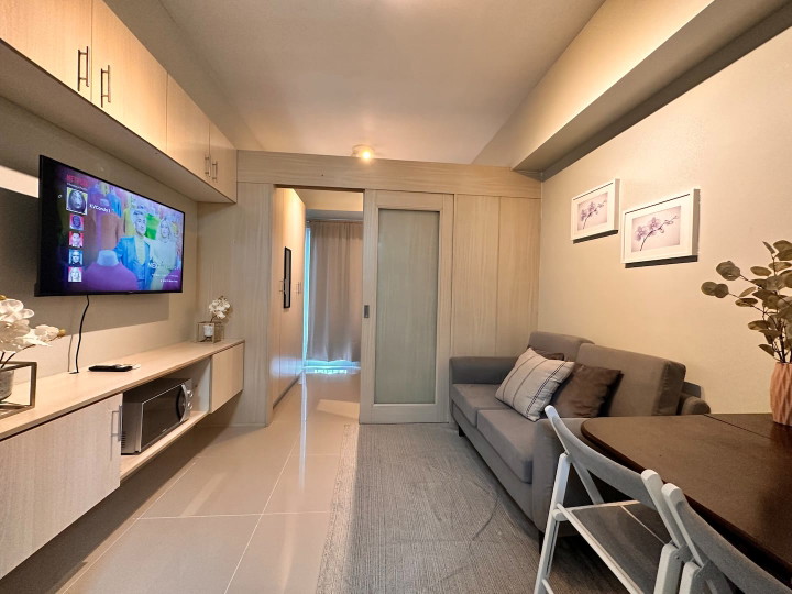Makati 17-1 1br Jazz Residences (With Balcony) - Makati