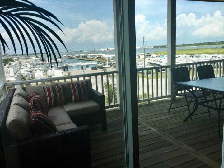 Beautiful Oceanside Across St Fromtriple S Marina - Atlantic Beach, NC