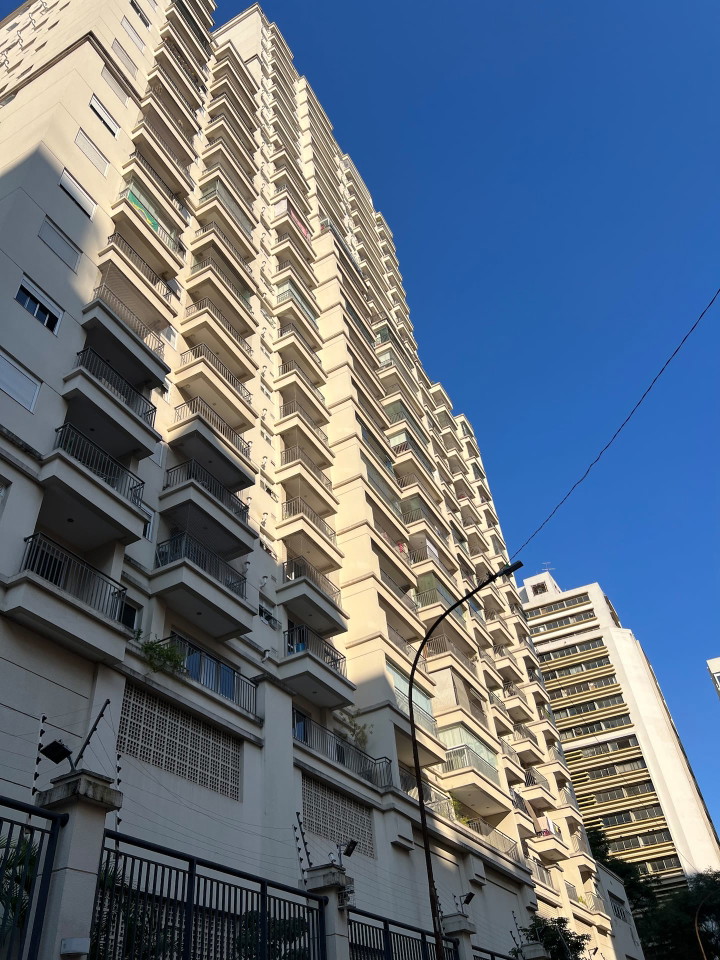 Apto Centro De São Paulo / Garagem/ Metrô - São Paulo