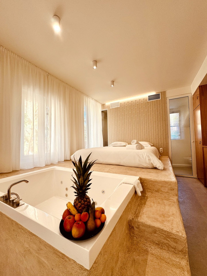 Romantic Oranger Suite Jacuzzi & Private Cinema - Cannes