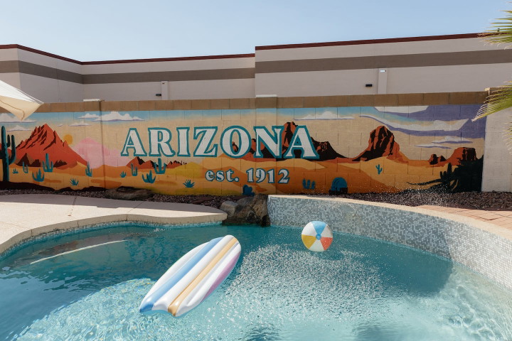4br Home/ Private Pool, Yard & Family-friendly - Sun City, AZ