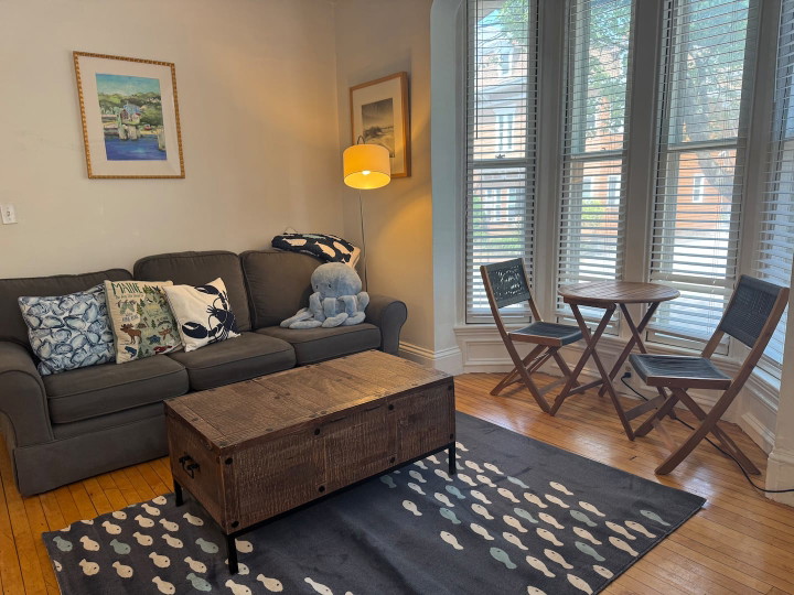 West End 1 Bedroom Apartment, Sunny & Bright - Portland, ME