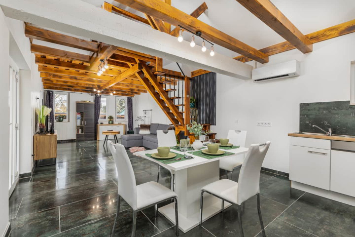 Iland Holiday Home Near The River Peace,relaxation And Jacuzzi - Szentendre