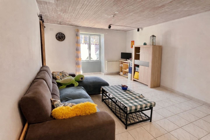 Maison Familiale Charentaise Avec Jardin Clos - Charente-Maritime