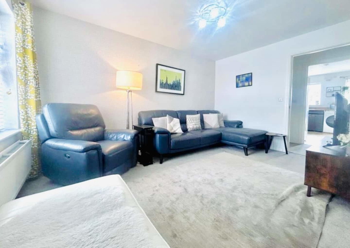 Beautiful 2-bedroom House Close To The Airport - Knutsford