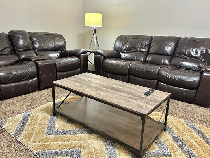 Mile High Retreat - Spacious 4-bedroom Home. - Midland, TX