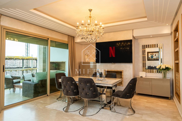 Beachfront Apartment + Pool - Tangier