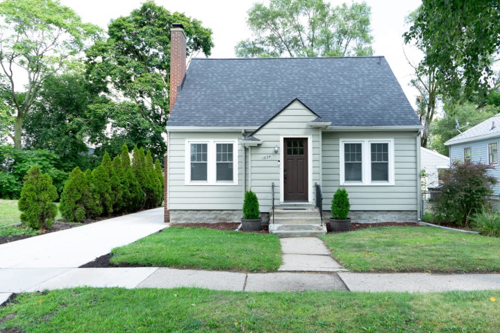 Cozy Cottage On Kinsey Close To Muskegon Lake - Muskegon, MI