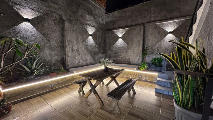 Large And Central House/private Bathrooms/wifi/motorcycle Parking/ - Medellín