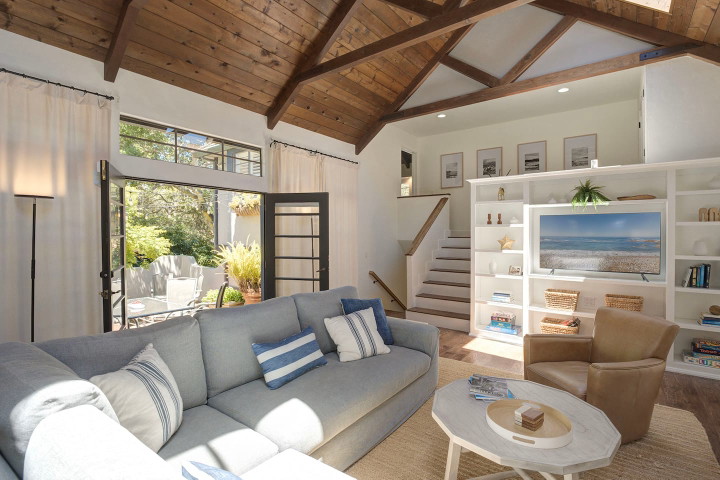 3937 Trailside Retreat - Stunning Remodeled Gem - Monterey, CA