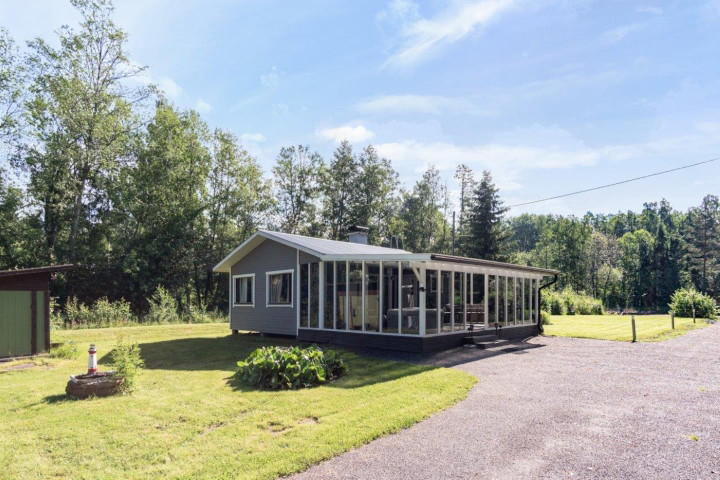 Chalet Dans Un Endroit Calme Et Agréable - Pori