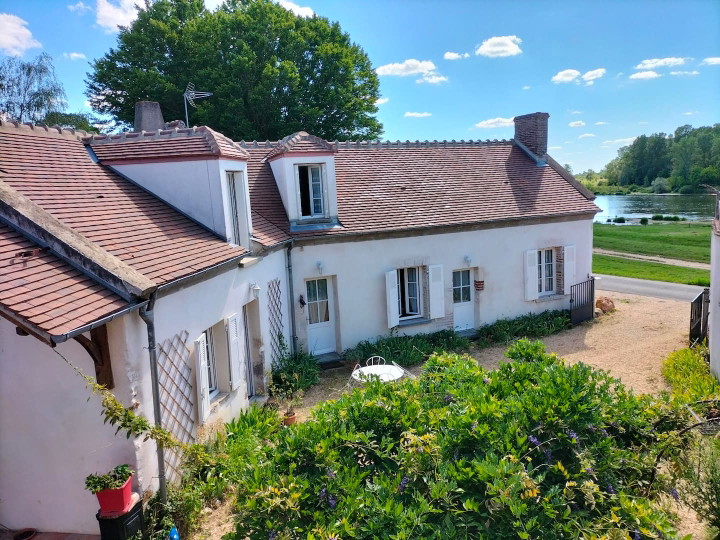 At The Loire Fisherman's House - Francia