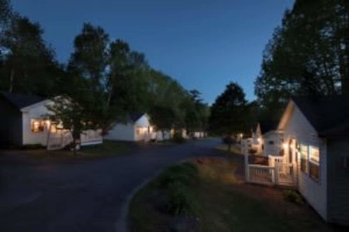 The Country Inn At Camden Rockport Two Queen Suit - Rockland, ME