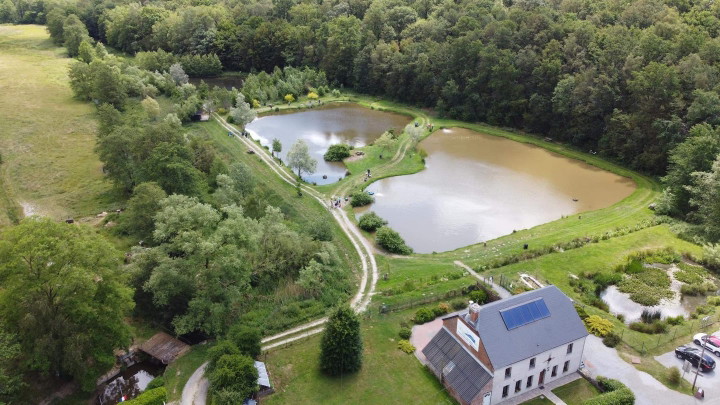 Gîte "Rêve D'eau", Pisciculture Cendron, 15p, 3* - Chimay