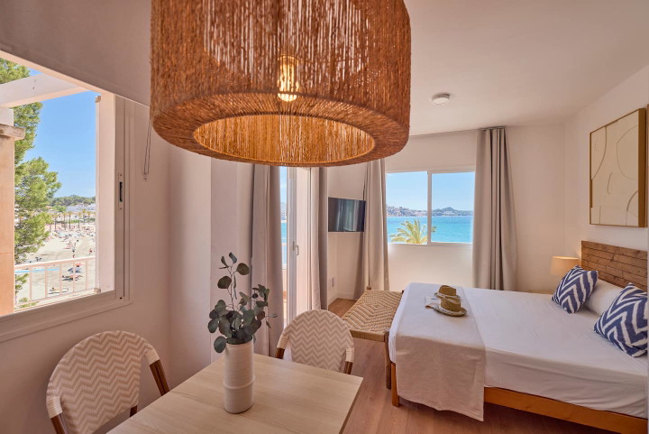 Inner Niza Paguera. Room With Sea View - Mallorca