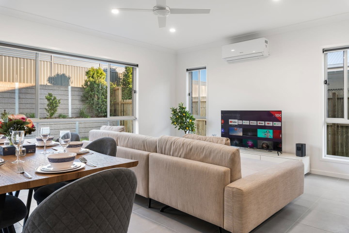New Relax-ready 4br Near Bayside & Shops|workspace - MacLeay Island