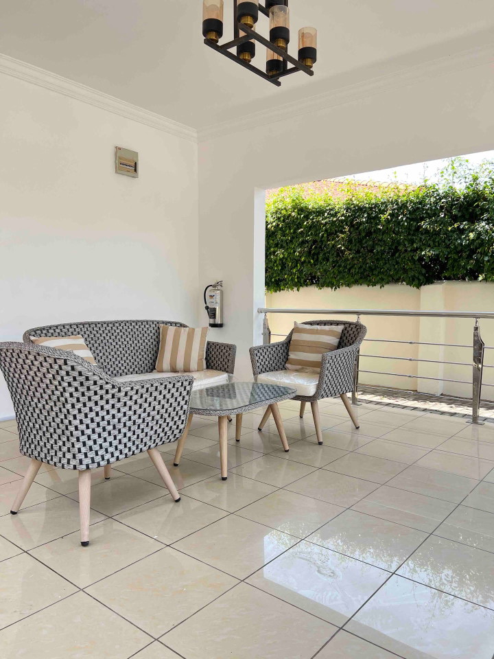 Premium Stay Kqt Rm W/wi-fi, Cabletv Near Airport - Accra