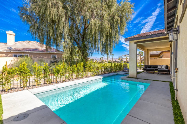Walk To Coachella!  Private Pool & Video Games! - Indio, CA