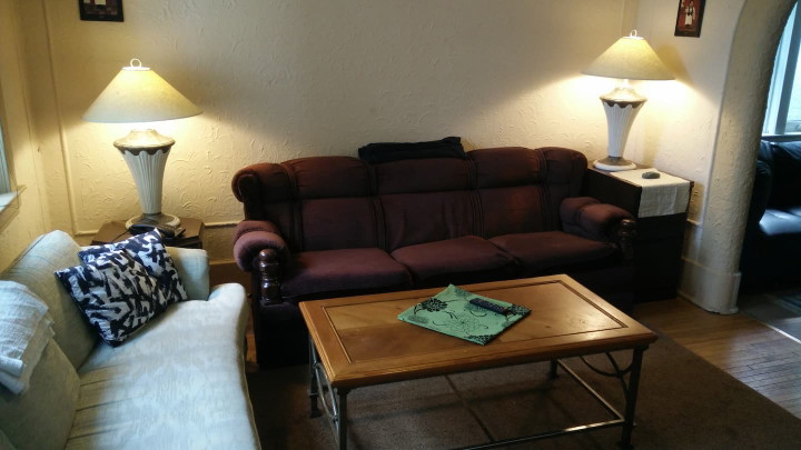 Cozy Bungalow - Great Location! (2nd Bedroom) - Winnipeg